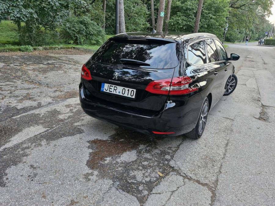 Melns Peugeot 308 2016 Alīta, ar dzinēja tilpumu 2.00 L un nobraukumu 253 tūkst. km par 5490 €, foto 17 vietnē AUTOMOTO.COM.LV