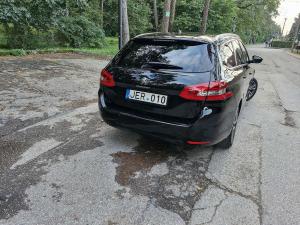 Melns Peugeot 308 2016 Alīta, ar dzinēja tilpumu 2.00 L un nobraukumu 253 tūkst. km par 5490 €, foto 21 vietnē AUTOMOTO.COM.LV