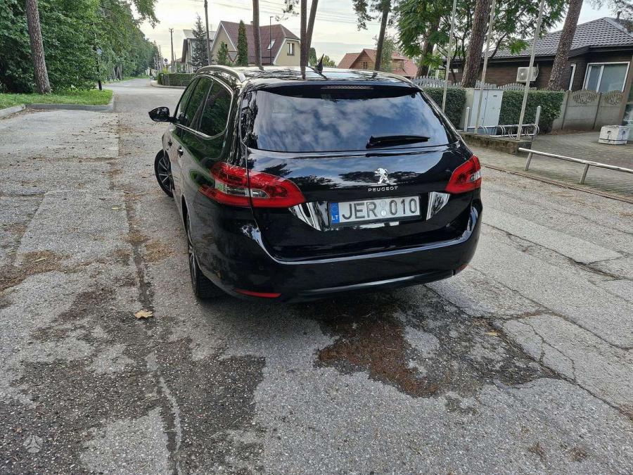 Melns Peugeot 308 2016 Alīta, ar dzinēja tilpumu 2.00 L un nobraukumu 253 tūkst. km par 5490 €, foto 23 vietnē AUTOMOTO.COM.LV