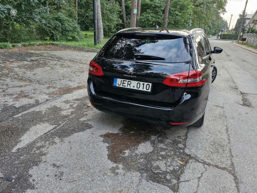 Melns Peugeot 308 2016 Alīta, ar dzinēja tilpumu 2.00 L un nobraukumu 253 tūkst. km par 5490 €, foto 25 vietnē AUTOMOTO.COM.LV