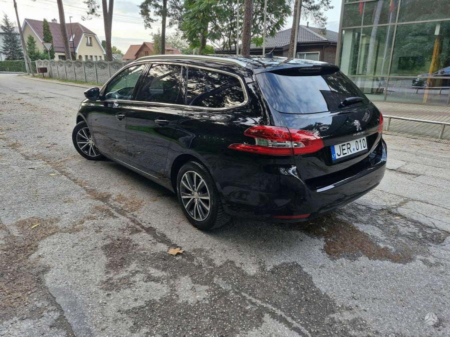 Melns Peugeot 308 2016 Alīta, ar dzinēja tilpumu 2.00 L un nobraukumu 253 tūkst. km par 5490 €, foto 31 vietnē AUTOMOTO.COM.LV