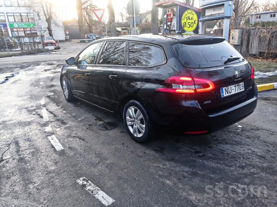 Black Peugeot 308 2016 in Jurmala, with an engine capacity of 1.60 L and mileage of 160 thousand km for 3600 €, photo 5 on AUTOMOTO.COM.LV