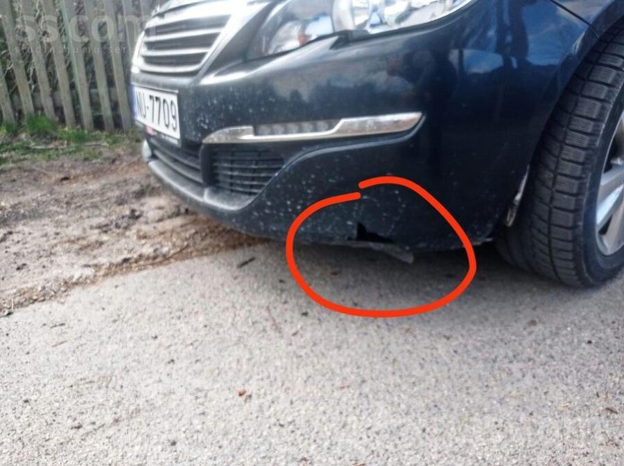 Black Peugeot 308 2016 in Jurmala, with an engine capacity of 1.60 L and mileage of 160 thousand km for 3600 €, photo 10 on AUTOMOTO.COM.LV