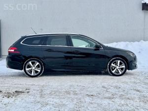 Melns Peugeot 308 2017 Jelgava, ar dzinēja tilpumu 2.00 L un nobraukumu 0 tūkst. km par 8750 €, foto 5 vietnē AUTOMOTO.COM.LV