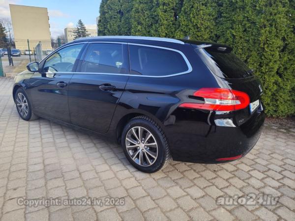 Black Peugeot 308 2017 in Paide, with an engine capacity of 1.60 L and mileage of 262 thousand km for 6990 €, photo 4 on AUTOMOTO.COM.LV