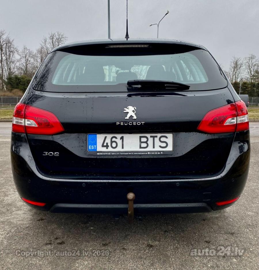 Black Peugeot 308 2017 in Tallinn, with an engine capacity of 1.60 L and mileage of 185 thousand km for 7990 €, photo 3 on AUTOMOTO.COM.LV