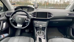 Black Peugeot 308 2017 in Tallinn, with an engine capacity of 1.60 L and mileage of 185 thousand km for 7990 €, photo 8 on AUTOMOTO.COM.LV