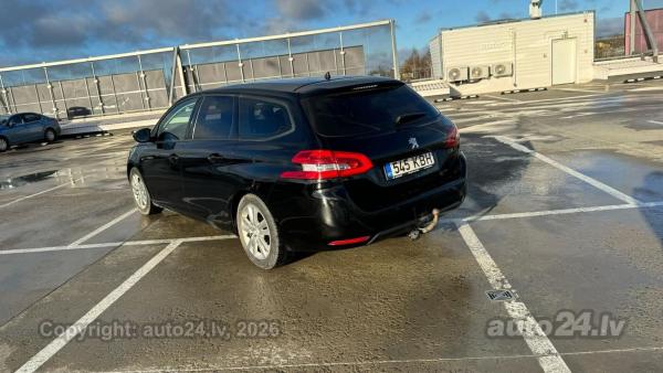 Melns Peugeot 308 2017 Tartu, ar dzinēja tilpumu 1.60 L un nobraukumu 299 tūkst. km par 5200 €, foto 3 vietnē AUTOMOTO.COM.LV