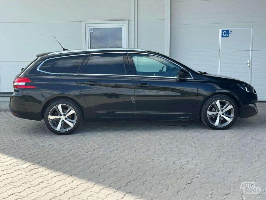 Melns Peugeot 308 2017 Viļņa, ar dzinēja tilpumu 1.60 L un nobraukumu 173 tūkst. km par 7250 €, foto 8 vietnē AUTOMOTO.COM.LV