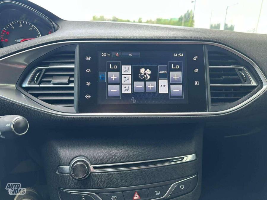 Melns Peugeot 308 2017 Viļņa, ar dzinēja tilpumu 1.60 L un nobraukumu 173 tūkst. km par 7250 €, foto 14 vietnē AUTOMOTO.COM.LV