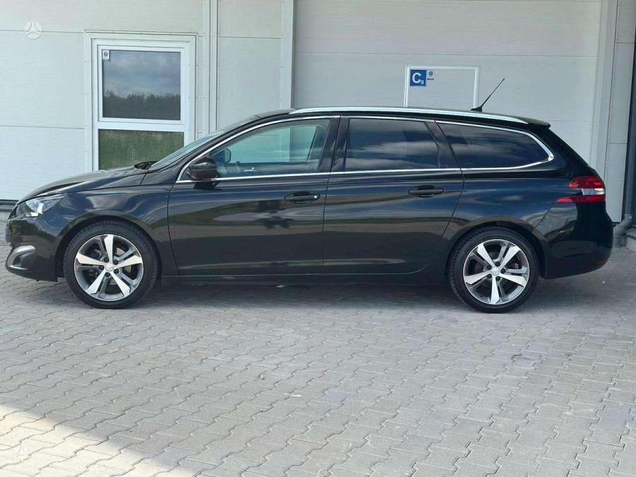 Melns Peugeot 308 2017 Viļņa, ar dzinēja tilpumu 1.56 L un nobraukumu 173 tūkst. km par 7250 €, foto 4 vietnē AUTOMOTO.COM.LV