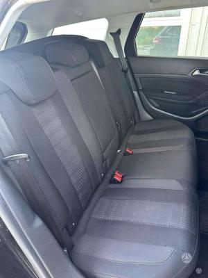 Melns Peugeot 308 2017 Viļņa, ar dzinēja tilpumu 1.56 L un nobraukumu 173 tūkst. km par 7250 €, foto 13 vietnē AUTOMOTO.COM.LV