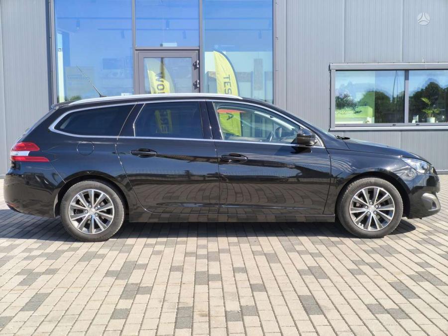 Black Peugeot 308 2017 in Siauliai, with an engine capacity of 1.56 L and mileage of 250 thousand km for 6200 €, photo 5 on AUTOMOTO.COM.LV