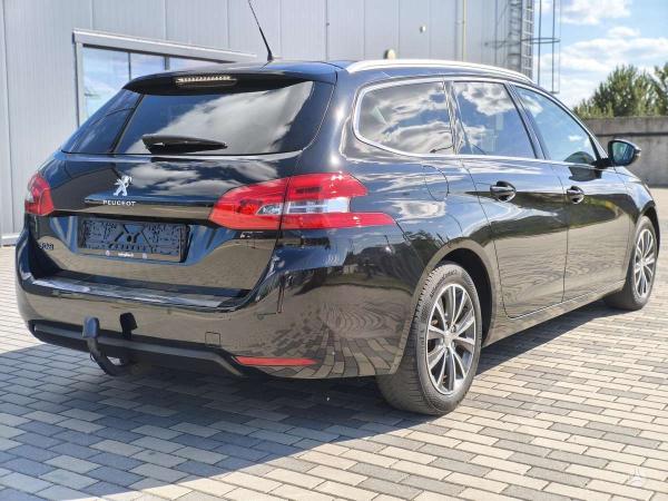 Black Peugeot 308 2017 in Siauliai, with an engine capacity of 1.56 L and mileage of 250 thousand km for 6200 €, photo 5 on AUTOMOTO.COM.LV