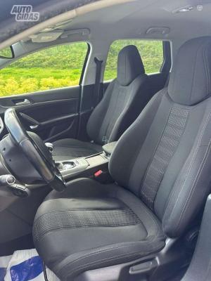 Black Peugeot 308 2017 in Vilnius, with an engine capacity of 1.60 L and mileage of 173 thousand km for 6750 €, photo 12 on AUTOMOTO.COM.LV