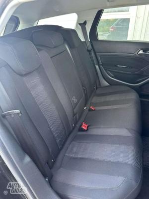 Black Peugeot 308 2017 in Vilnius, with an engine capacity of 1.60 L and mileage of 173 thousand km for 6750 €, photo 13 on AUTOMOTO.COM.LV