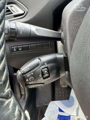 Black Peugeot 308 2017 in Vilnius, with an engine capacity of 1.60 L and mileage of 173 thousand km for 6750 €, photo 16 on AUTOMOTO.COM.LV