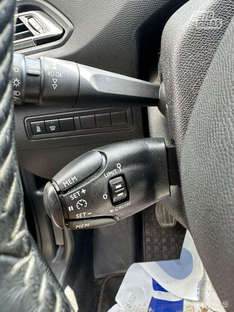Black Peugeot 308 2017 in Vilnius, with an engine capacity of 1.60 L and mileage of 173 thousand km for 6750 €, photo 16 on AUTOMOTO.COM.LV