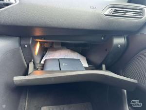 Black Peugeot 308 2017 in Vilnius, with an engine capacity of 1.60 L and mileage of 173 thousand km for 6750 €, photo 21 on AUTOMOTO.COM.LV
