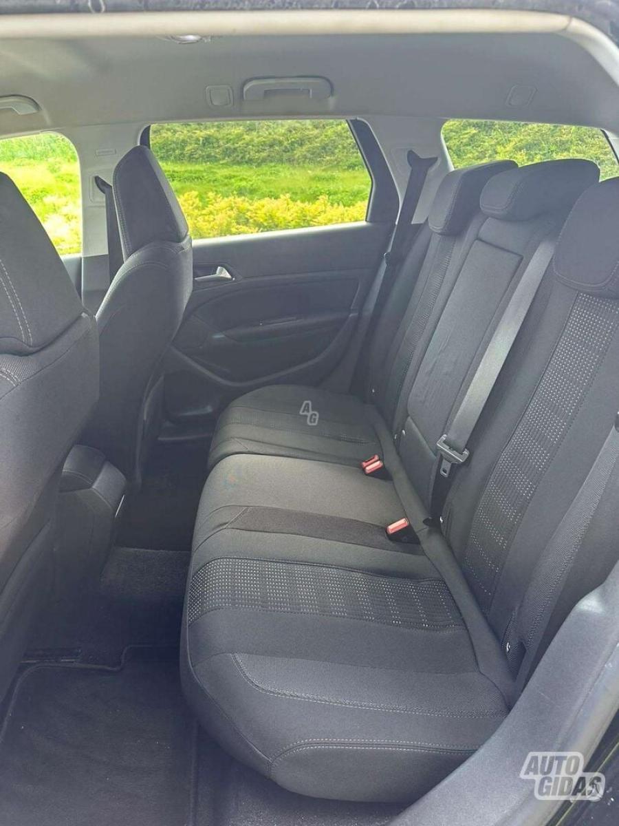 Black Peugeot 308 2017 in Vilnius, with an engine capacity of 1.60 L and mileage of 173 thousand km for 6750 €, photo 22 on AUTOMOTO.COM.LV