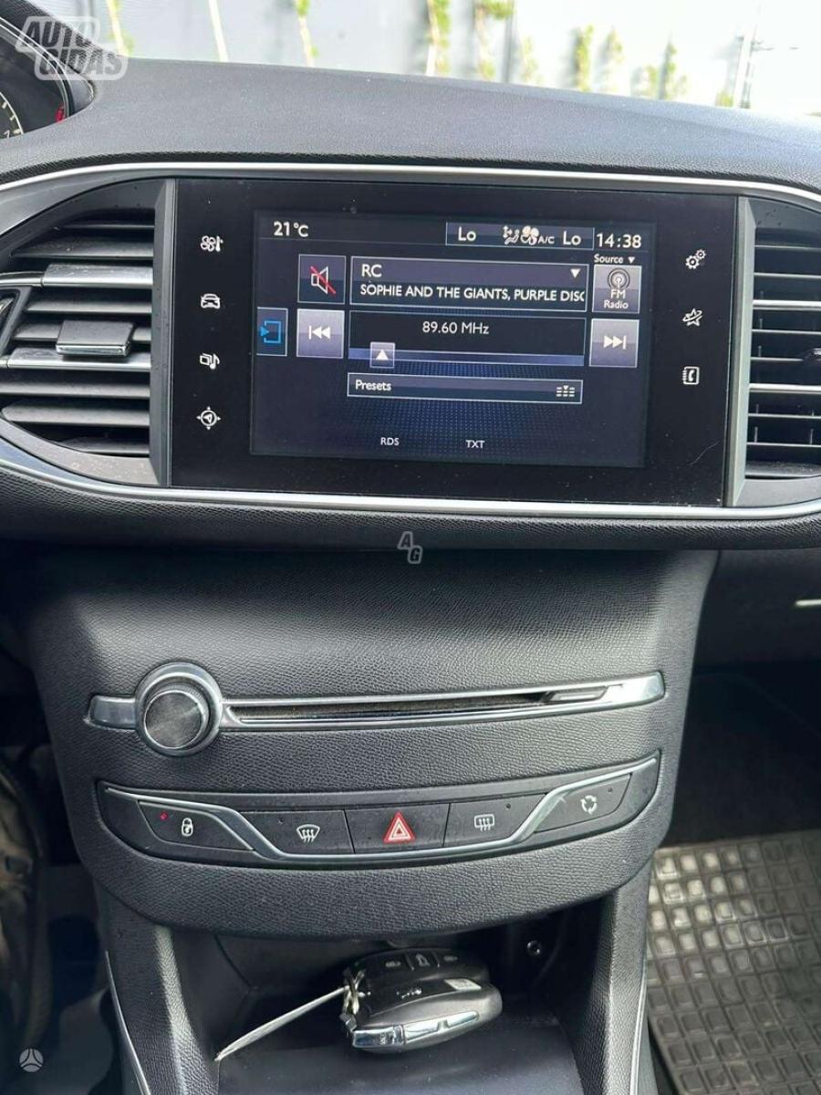 Black Peugeot 308 2017 in Vilnius, with an engine capacity of 1.60 L and mileage of 173 thousand km for 6750 €, photo 24 on AUTOMOTO.COM.LV