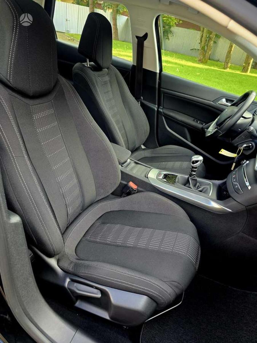 Melns Peugeot 308 2017 Marijampole, ar dzinēja tilpumu 1.56 L un nobraukumu 249 tūkst. km par 5850 €, foto 25 vietnē AUTOMOTO.COM.LV