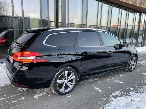 Black Peugeot 308 2018 in Tukums, with an engine capacity of 1.50 L and mileage of 148 thousand km for 7990 €, photo 4 on AUTOMOTO.COM.LV