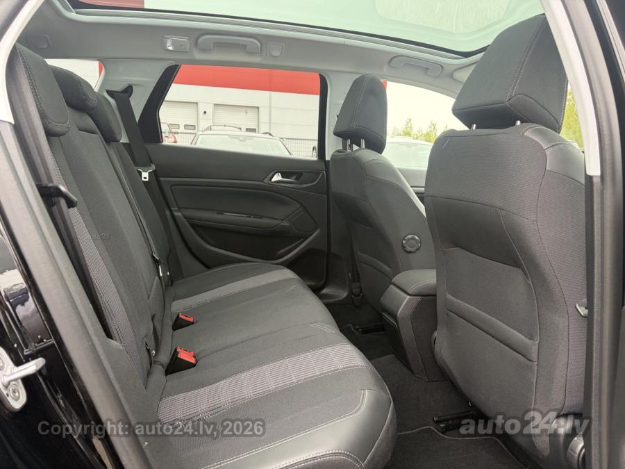 Melns Peugeot 308 2018 Viljandi, ar dzinēja tilpumu 1.20 L un nobraukumu 78 tūkst. km par 7690 €, foto 10 vietnē AUTOMOTO.COM.LV