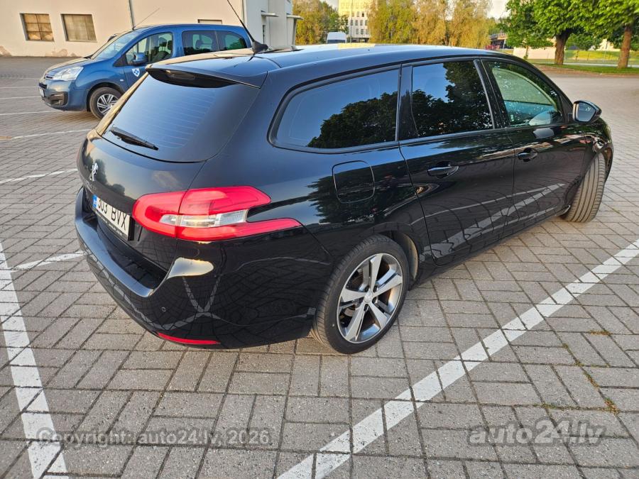Black Peugeot 308 2018 in Tartu, with an engine capacity of 1.60 L and mileage of 223 thousand km for 7200 €, photo 5 on AUTOMOTO.COM.LV