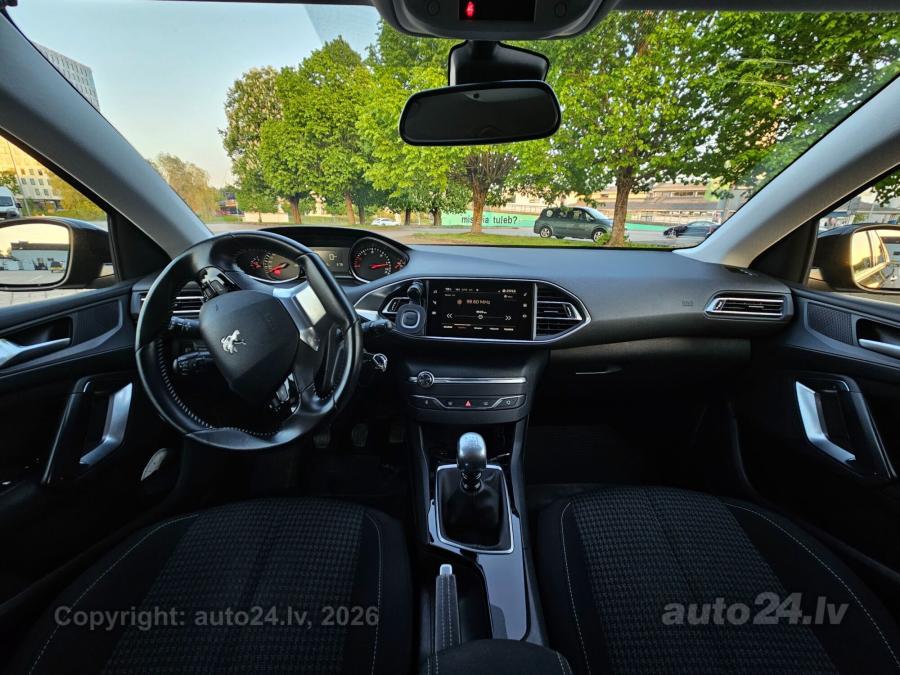 Black Peugeot 308 2018 in Tartu, with an engine capacity of 1.60 L and mileage of 223 thousand km for 7200 €, photo 6 on AUTOMOTO.COM.LV