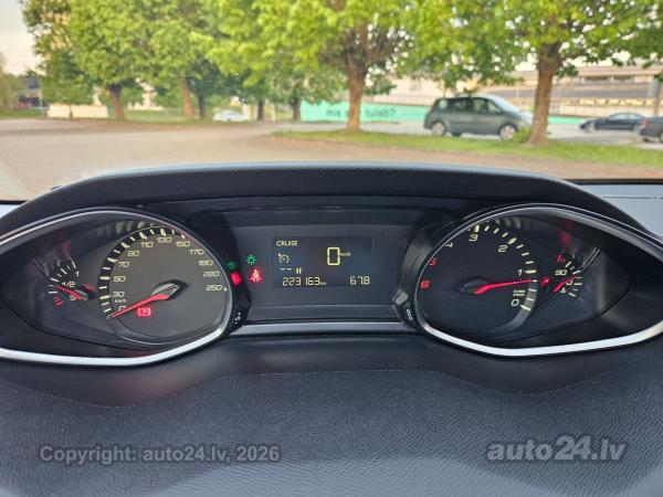 Melns Peugeot 308 2018 Tartu, ar dzinēja tilpumu 1.60 L un nobraukumu 223 tūkst. km par 7200 €, foto 8 vietnē AUTOMOTO.COM.LV