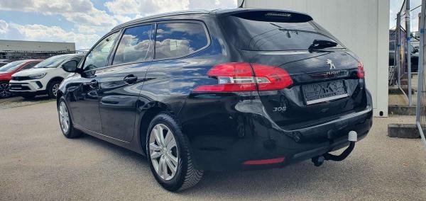Black Peugeot 308 2018 in Kaunas, with an engine capacity of 1.56 L and mileage of 280 thousand km for 6350 €, photo 5 on AUTOMOTO.COM.LV