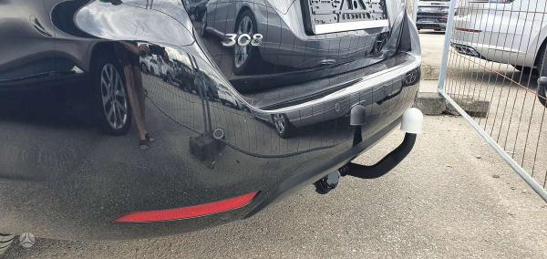 Black Peugeot 308 2018 in Kaunas, with an engine capacity of 1.56 L and mileage of 280 thousand km for 6350 €, photo 6 on AUTOMOTO.COM.LV