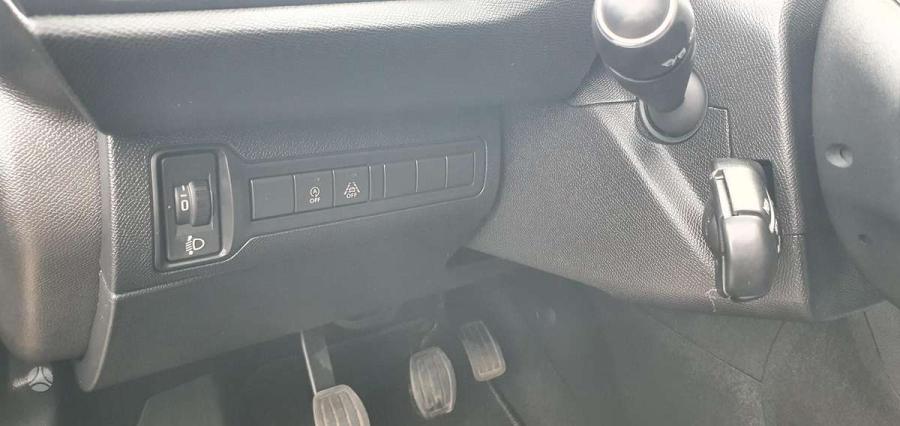 Melns Peugeot 308 2018 Kauņa, ar dzinēja tilpumu 1.56 L un nobraukumu 280 tūkst. km par 6350 €, foto 16 vietnē AUTOMOTO.COM.LV