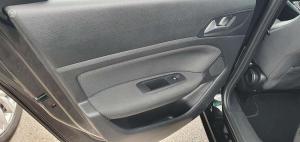Melns Peugeot 308 2018 Kauņa, ar dzinēja tilpumu 1.56 L un nobraukumu 280 tūkst. km par 6350 €, foto 19 vietnē AUTOMOTO.COM.LV