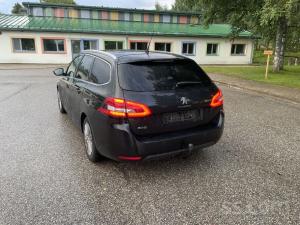 Black Peugeot 308 2018 in Cesis, with an engine capacity of 1.20 L and mileage of 189 thousand km for 7200 €, photo 7 on AUTOMOTO.COM.LV