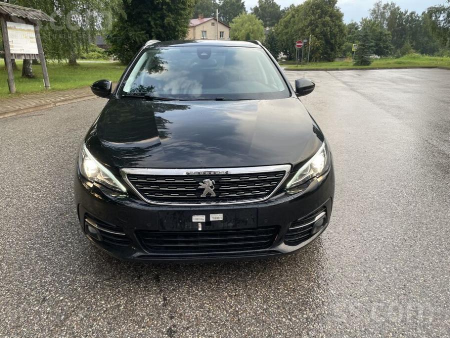 Black Peugeot 308 2018 in Cesis, with an engine capacity of 1.20 L and mileage of 189 thousand km for 7200 €, photo 9 on AUTOMOTO.COM.LV