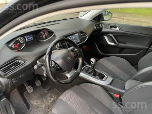 Black Peugeot 308 2018 in Cesis, with an engine capacity of 1.20 L and mileage of 189 thousand km for 7200 €, photo 17 on AUTOMOTO.COM.LV