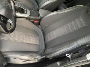 Black Peugeot 308 2018 in Cesis, with an engine capacity of 1.20 L and mileage of 189 thousand km for 7200 €, photo 18 on AUTOMOTO.COM.LV