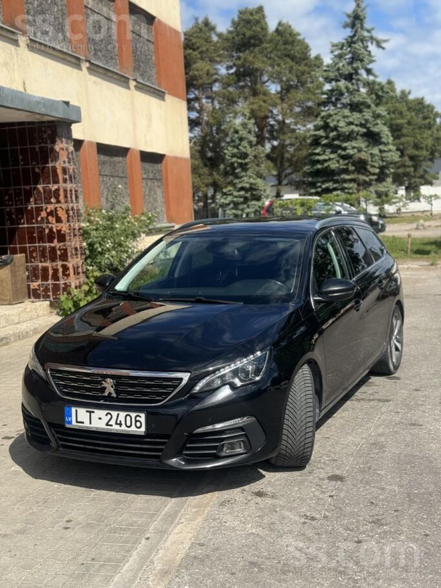 Black Peugeot 308 2018 in Kuldiga, with an engine capacity of 1.50 L and mileage of 181 thousand km for 7050 €, photo 1 on AUTOMOTO.COM.LV
