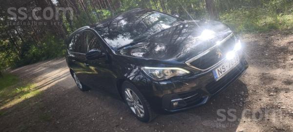 Black Peugeot 308 2018 in Rezekne, with an engine capacity of 1.50 L and mileage of 216 thousand km for 6080 €, photo 7 on AUTOMOTO.COM.LV