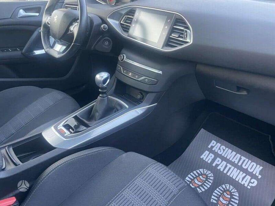Melns Peugeot 308 2018 Kauņa, ar dzinēja tilpumu 1.56 L un nobraukumu 303 tūkst. km par 4999 €, foto 33 vietnē AUTOMOTO.COM.LV