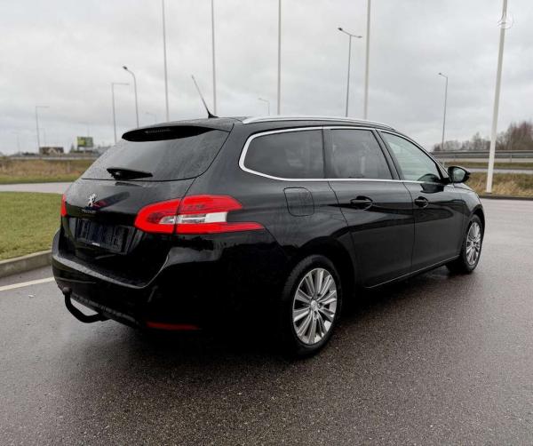 Melns Peugeot 308 2019 Elektrėnai, ar dzinēja tilpumu 1.20 L un nobraukumu 181 tūkst. km par 6750 €, foto 4 vietnē AUTOMOTO.COM.LV