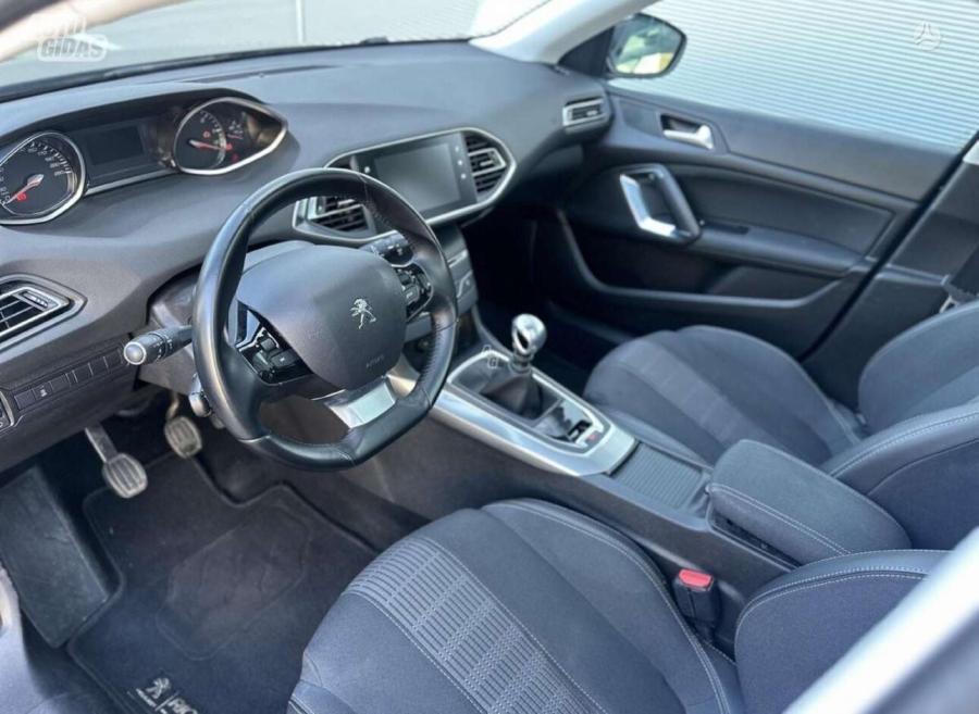 Melns Peugeot 308 2019 Utena, ar dzinēja tilpumu 1.60 L un nobraukumu 210 tūkst. km par 6700 €, foto 14 vietnē AUTOMOTO.COM.LV