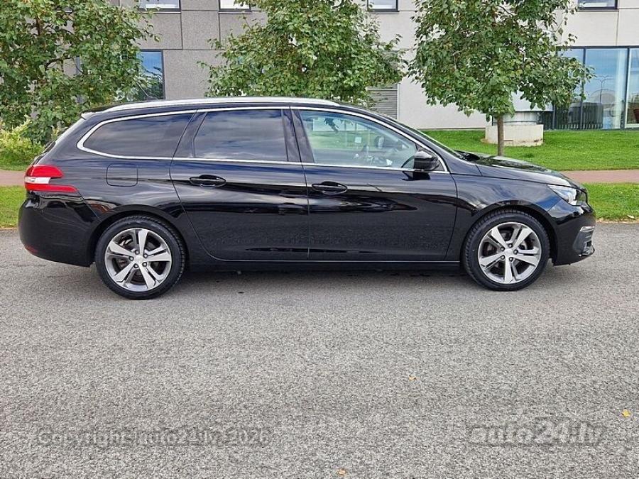 Black Peugeot 308 2019 in Tallinn, with an engine capacity of 1.20 L and mileage of 126 thousand km for 10990 €, photo 6 on AUTOMOTO.COM.LV