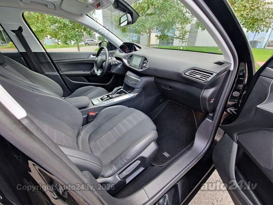 Black Peugeot 308 2019 in Tallinn, with an engine capacity of 1.20 L and mileage of 126 thousand km for 10990 €, photo 14 on AUTOMOTO.COM.LV