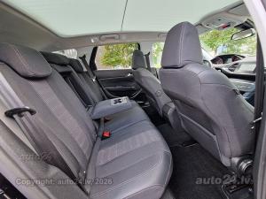 Black Peugeot 308 2019 in Tallinn, with an engine capacity of 1.20 L and mileage of 126 thousand km for 10990 €, photo 16 on AUTOMOTO.COM.LV
