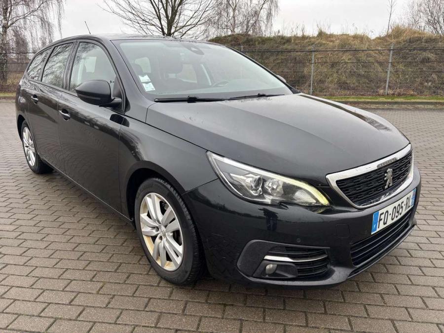 Black Peugeot 308 2020 in Marijampole, with an engine capacity of 1.50 L and mileage of 202 thousand km for 5700 €, photo 2 on AUTOMOTO.COM.LV