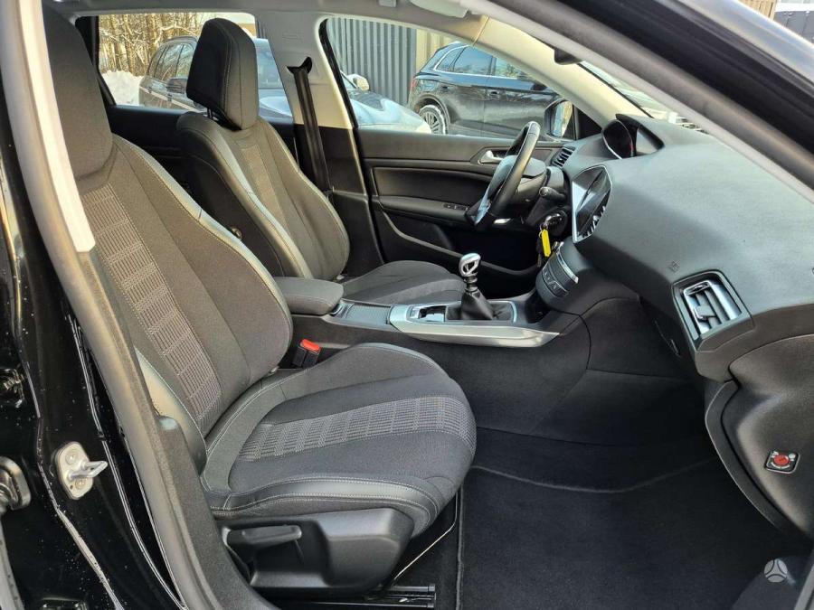 Black Peugeot 308 2020 in Utena, with an engine capacity of 1.50 L and mileage of 233 thousand km for 5990 €, photo 12 on AUTOMOTO.COM.LV