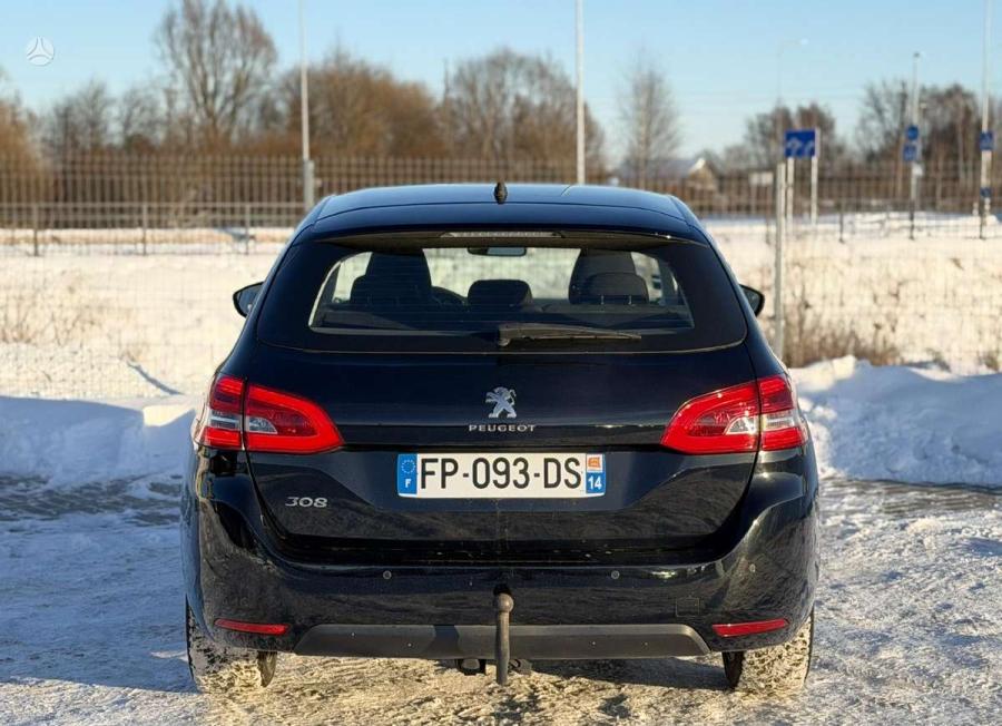 Black Peugeot 308 2020 in Taurage, with an engine capacity of 1.50 L and mileage of 189 thousand km for 5600 €, photo 17 on AUTOMOTO.COM.LV